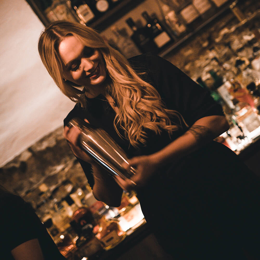 Cocktailkurse, Tastings, Cocktail-Catering, Firmenfeier, private Events